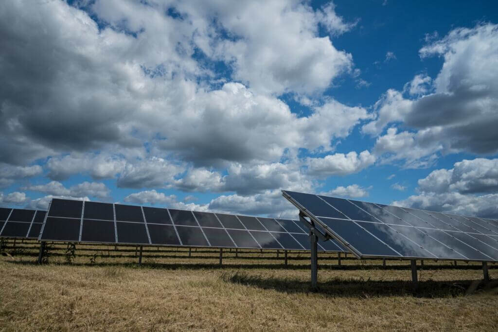 Minigranjas Solares: un avance de agrovoltaica para Colombia